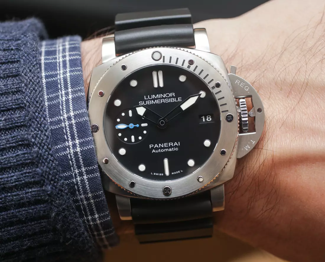 Panerai-Luminor-Submersible-1950-3-Days-Automatic-Acciaio-42-mm-PAM682-4