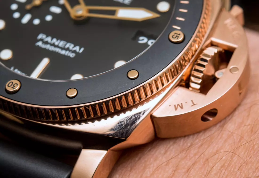 Panerai-Luminor-Submersible-1950-3-Days-PAM684-Automatic-Oro-Rosso-42mm-aBlogtoWatch-6