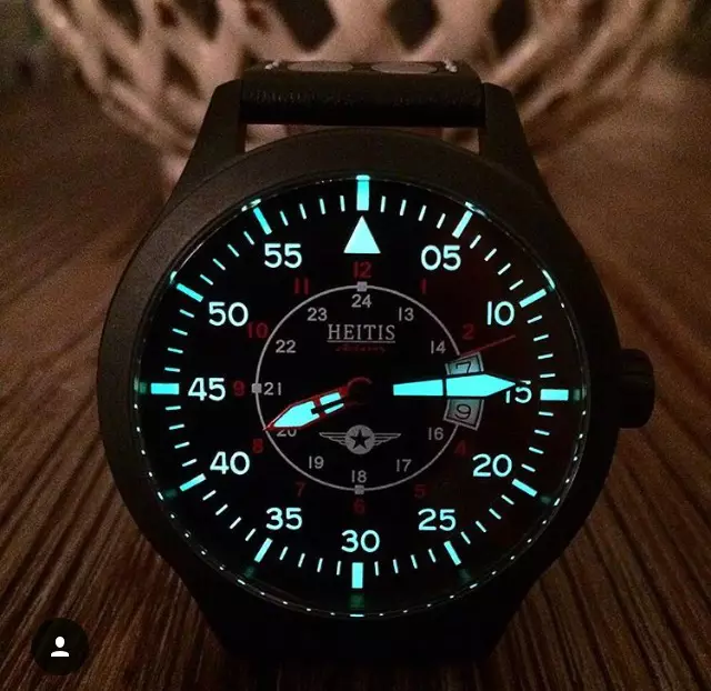 heitis-watch-co-aviator-၂