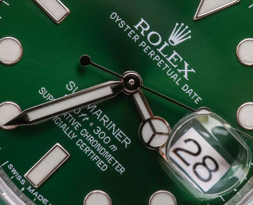 Rolex-падводнік-116610lv-in-green-ablogtowatch-11