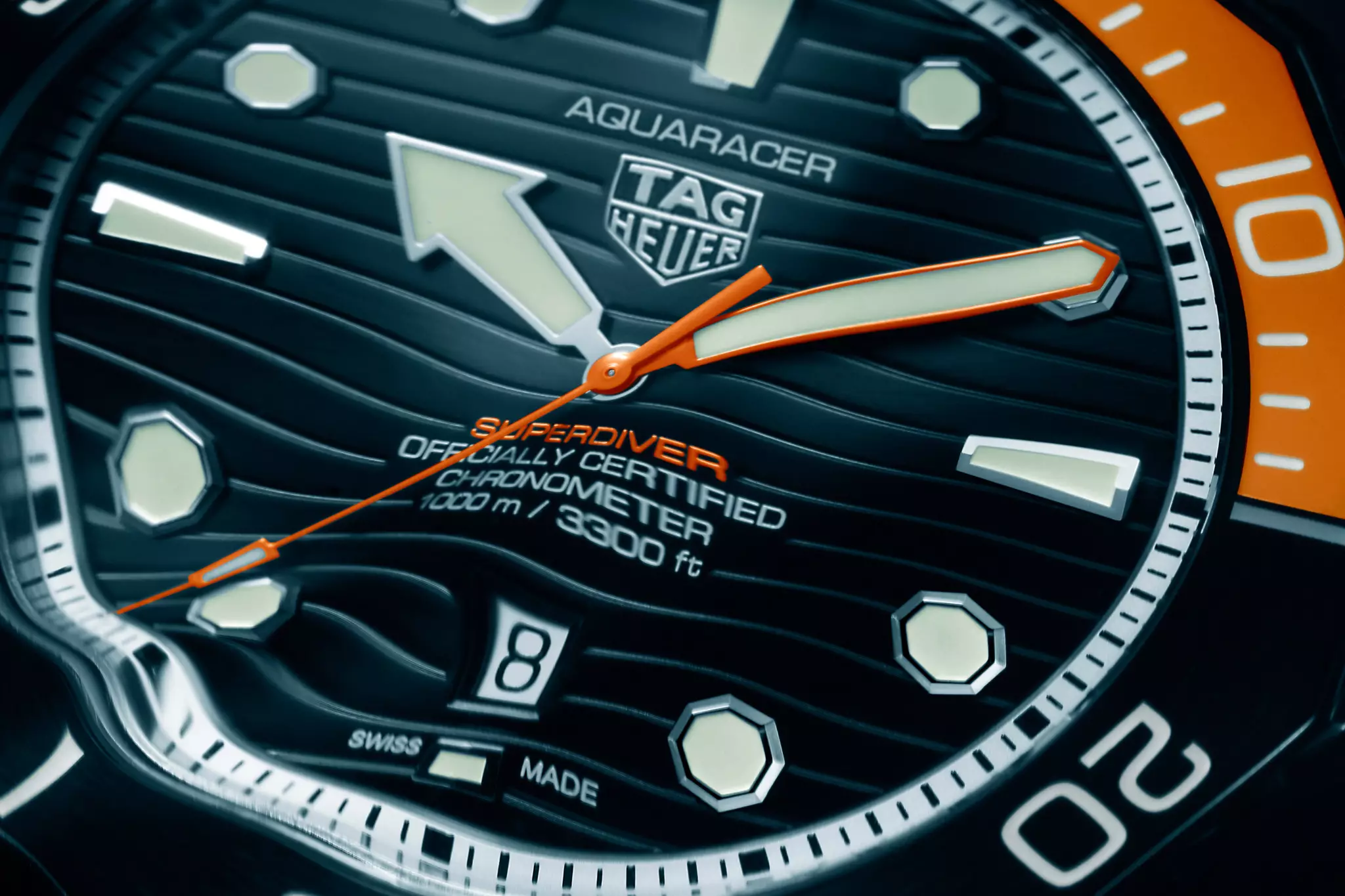 TAG Heuer يېڭى Aquaracer Superdiver 1000 Watch بىلەن چوڭقۇر چۆكۈپ كەتتى 1155_1