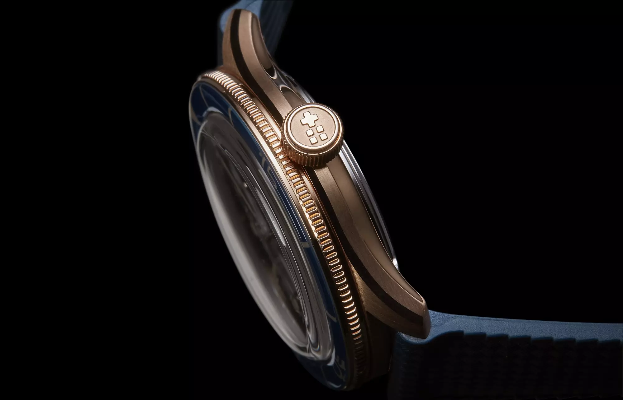 Кристофър Уорд дебютира колекция от ретро часовници за гмуркане C65 Aquitaine 1164_6