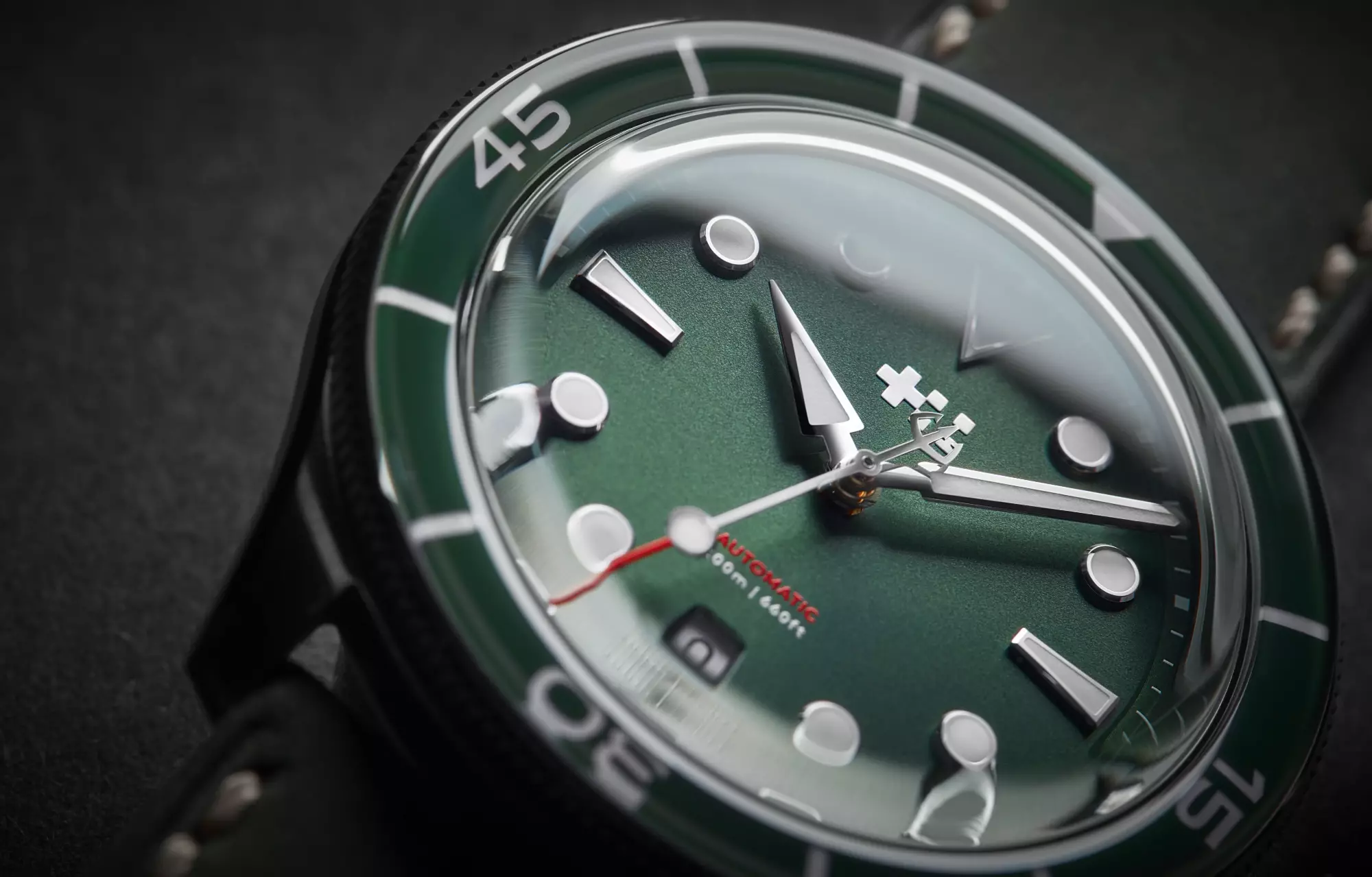 Christopher Ward debutuje v kolekcii retro potápačských hodiniek C65 Aquitaine 1164_7