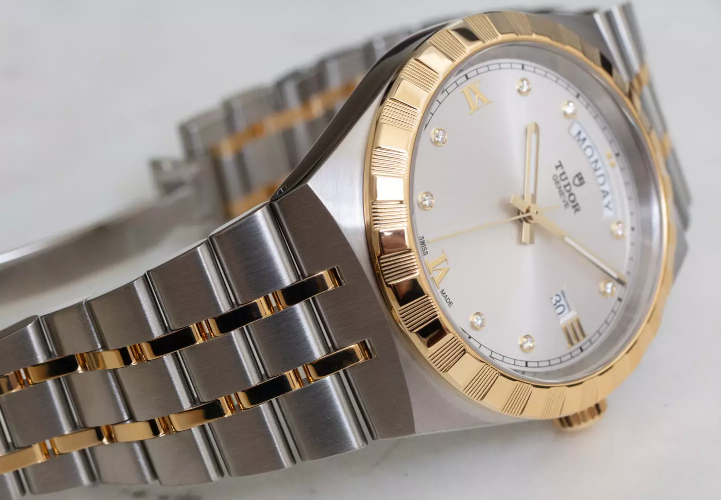 Watch Review: Tudor Royal 41 M28603 11746_6