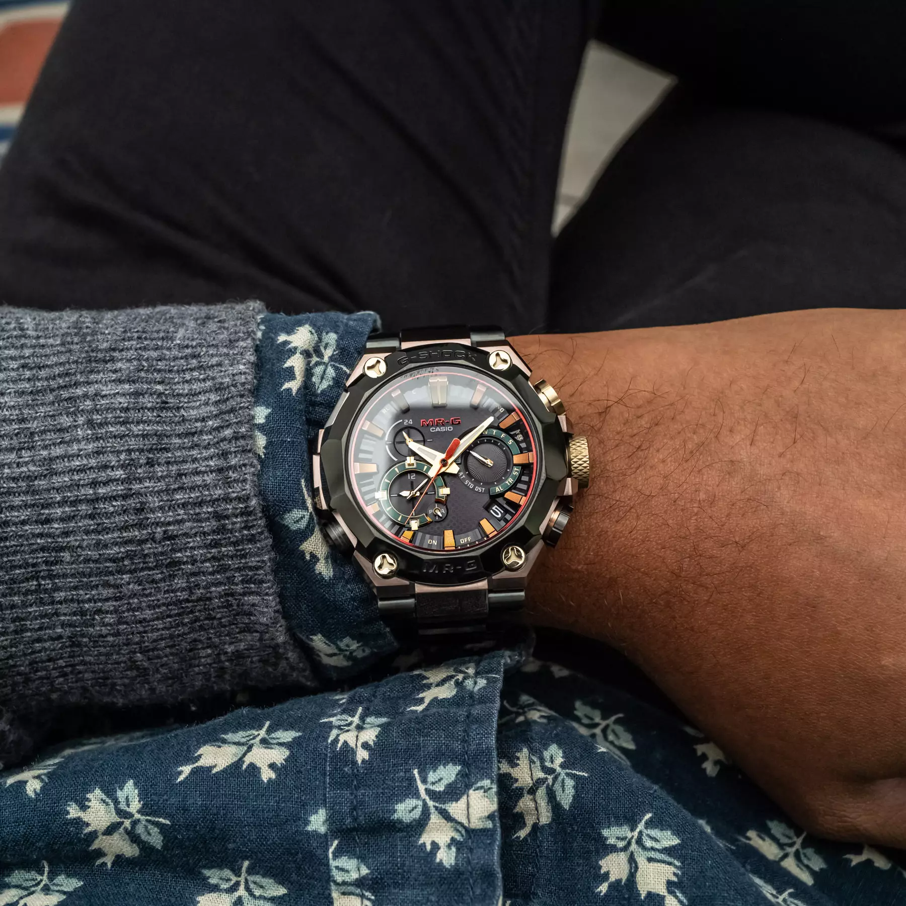 Hands-on met die $8 000 Casio G-Shock MR-G Hana-Basara-horlosie, geïnspireer deur Samurai Armor 11769_3