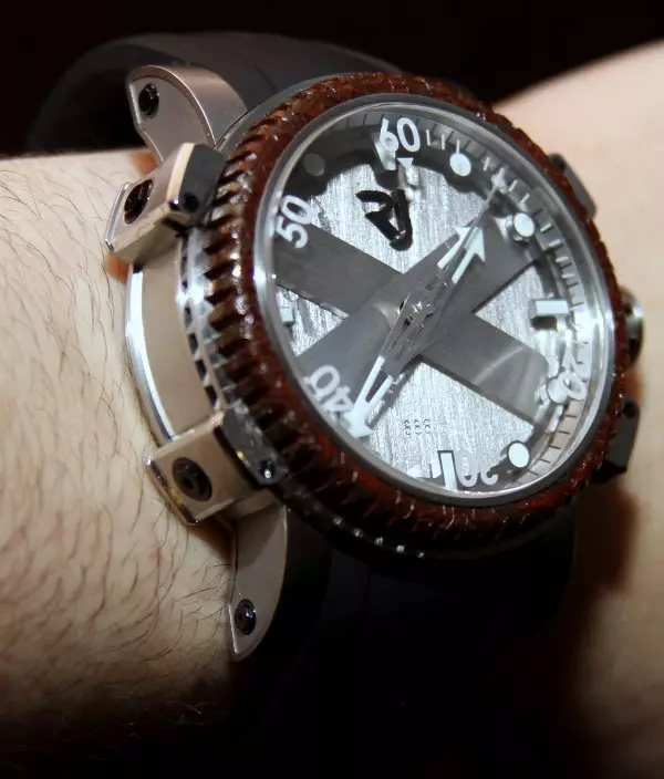 Romain Jerome Titanic DNA Octopus Dive Watch Hands-On 12322_2