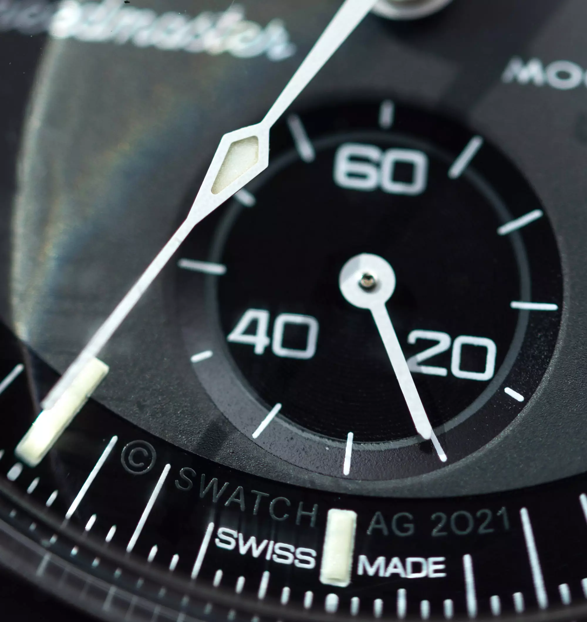 На опашка за Уран: Преглед на часовника Omega Swatch MoonSwatch 128_11