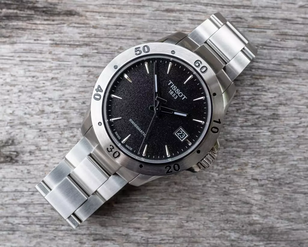 Преглед на часовника Tissot V8 Swissmatic 12972_1