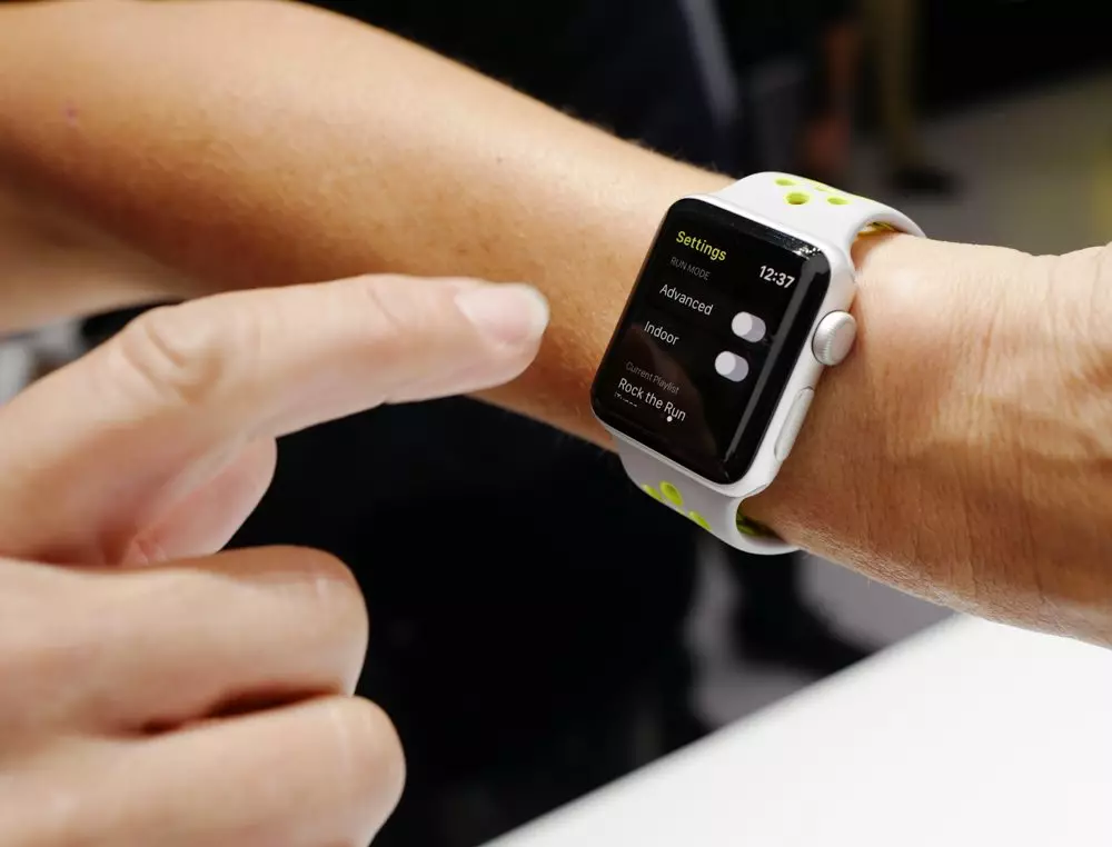 Apple Watch Series 2 Smartwatch Hands-On
