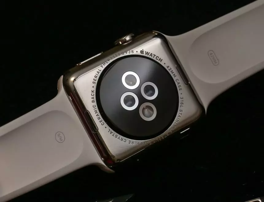 Apple-Watch-Omega-Speedmaster-Patek-Philippe-Porównanie-Recenzja-aBlogtoWatch-33