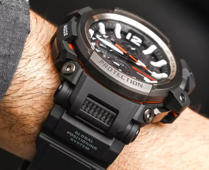 Casio-G-Shock-Gravitymaster-GPW2000-GPS-Bluetooth-aBlogtoWatch-06