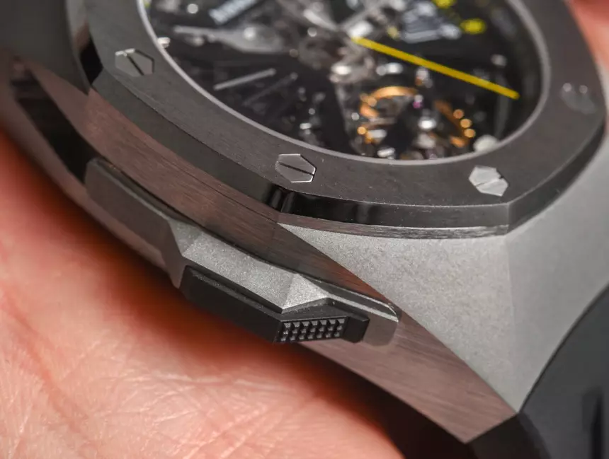 audemars-piguet-royal-oak-concept-supersonnerie-tourbillon-chronograph-ablogtowatch-21