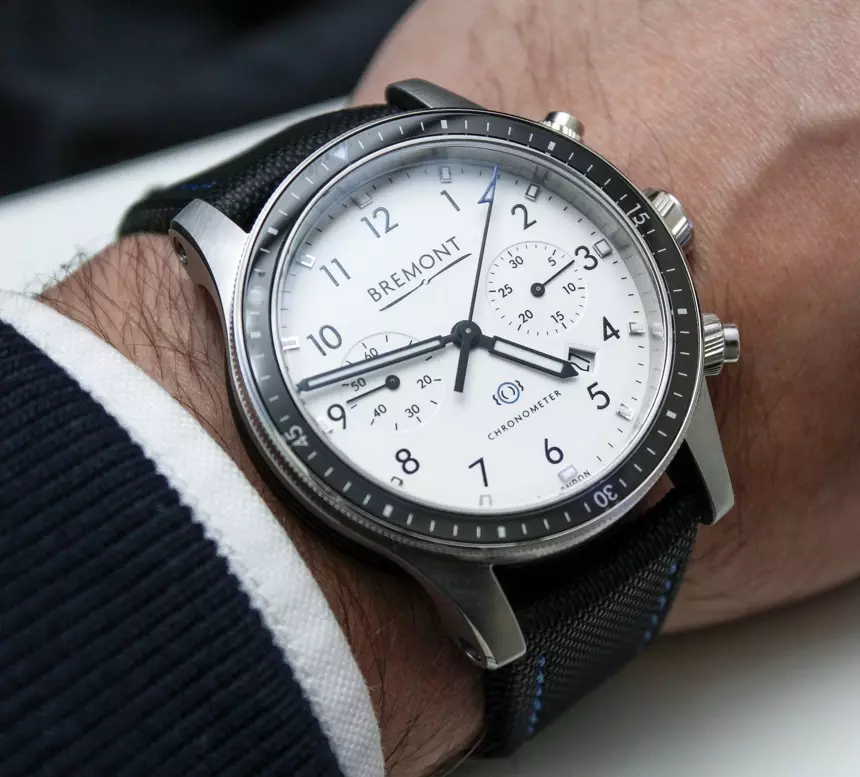 Bremont-Boeing-malli-247-112