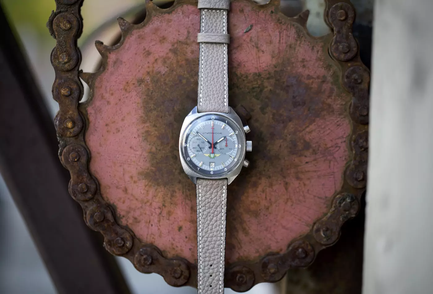 Un'introduzione agli orologi sovietici vintage: sei orologi gateway per nuovi collezionisti 1363_2