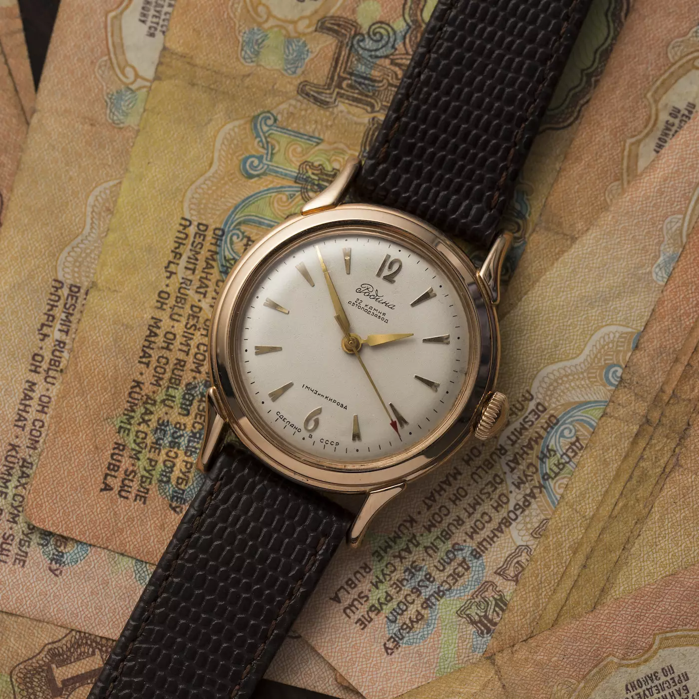 Un'introduzione agli orologi sovietici vintage: sei orologi gateway per nuovi collezionisti 1363_5