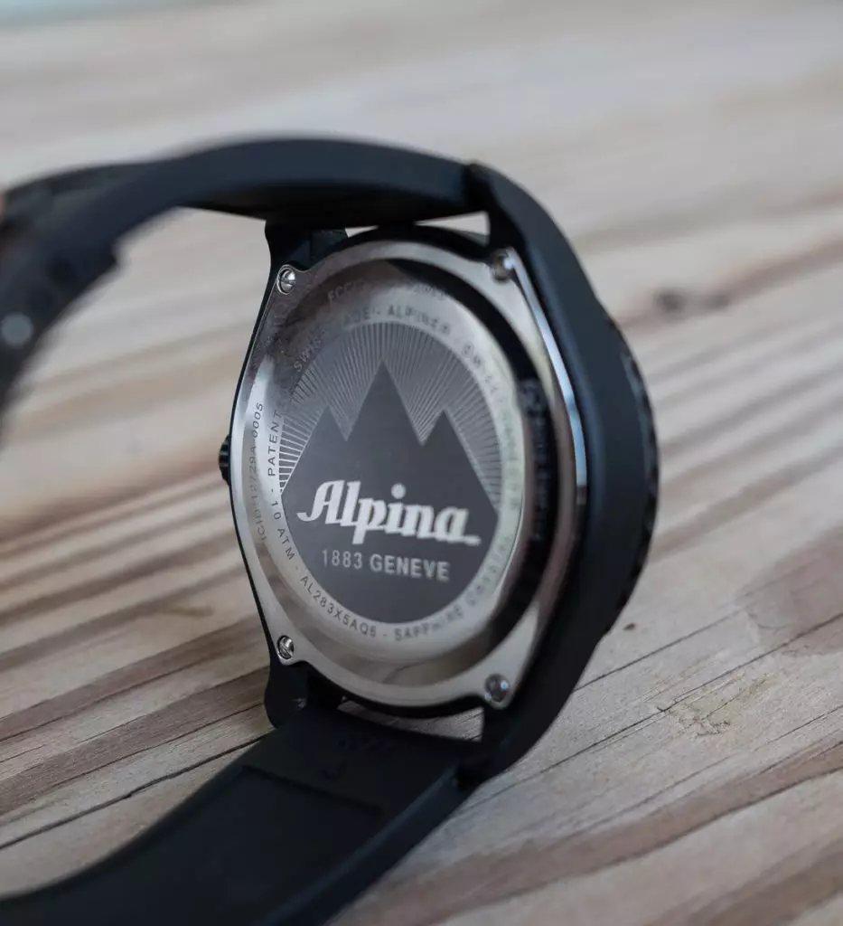 Преглед на умния часовник Alpina AlpinerX 13975_6
