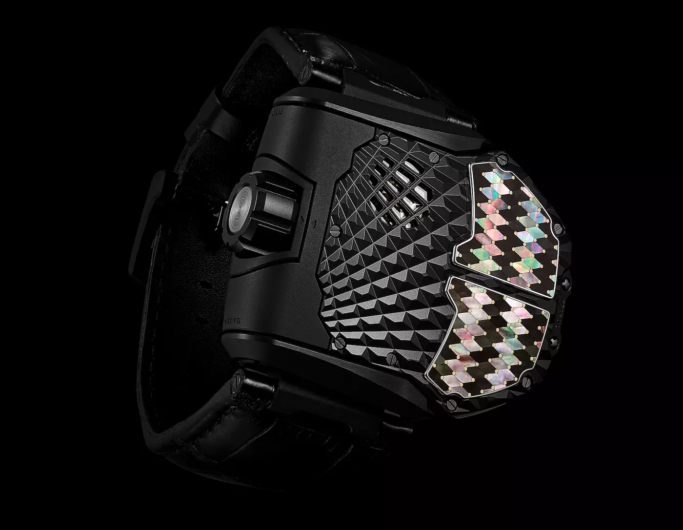 Urwerk-UR-T8-COLIBRI-వాచ్