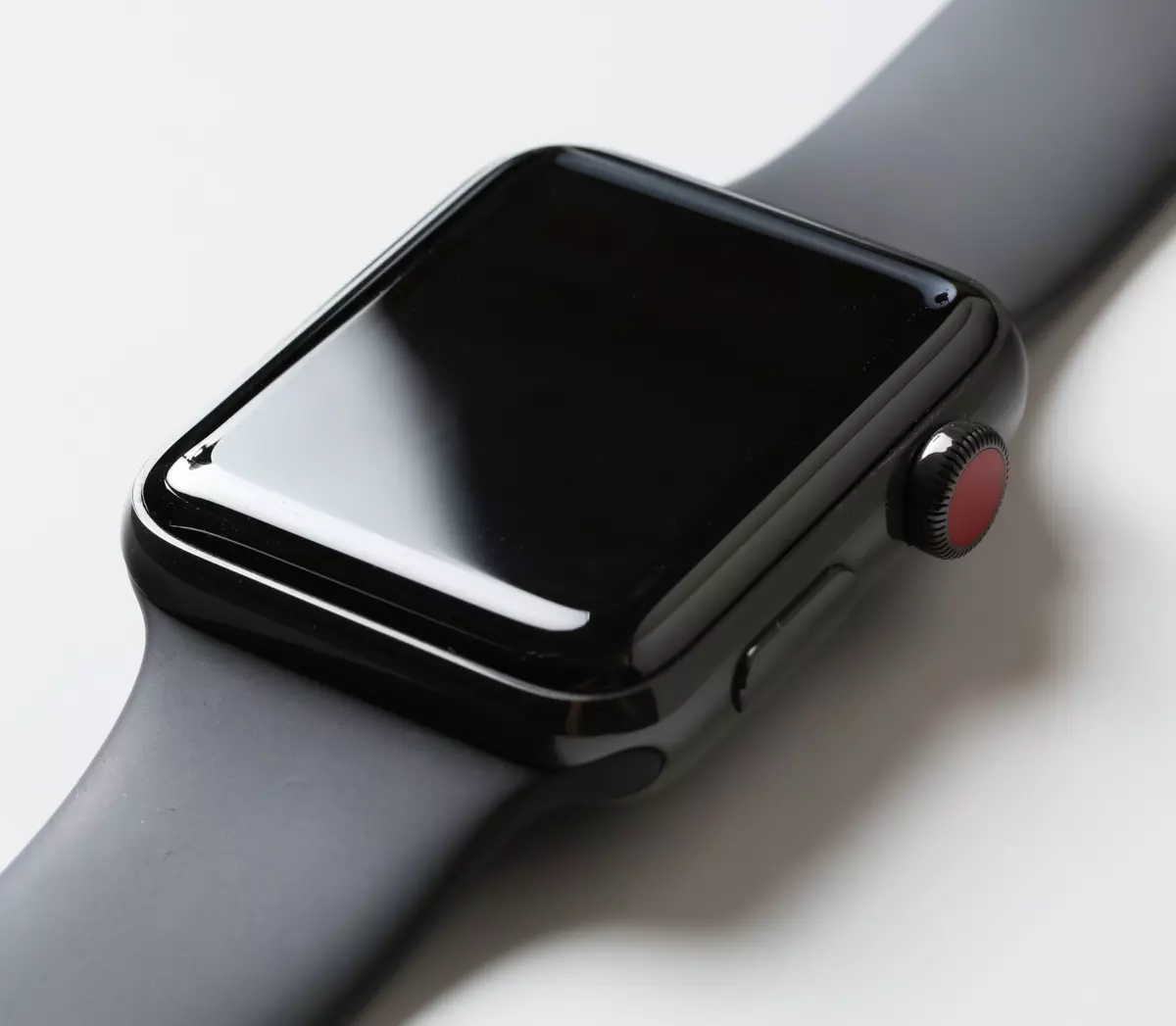 Apple Watch edisyon Seri 3: Èske ka a seramik vo li? 14178_4