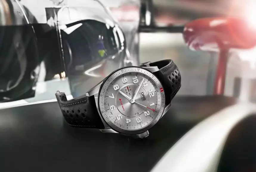 Manos a la obra del reloj Oris Audi Sport GMT 14412_2