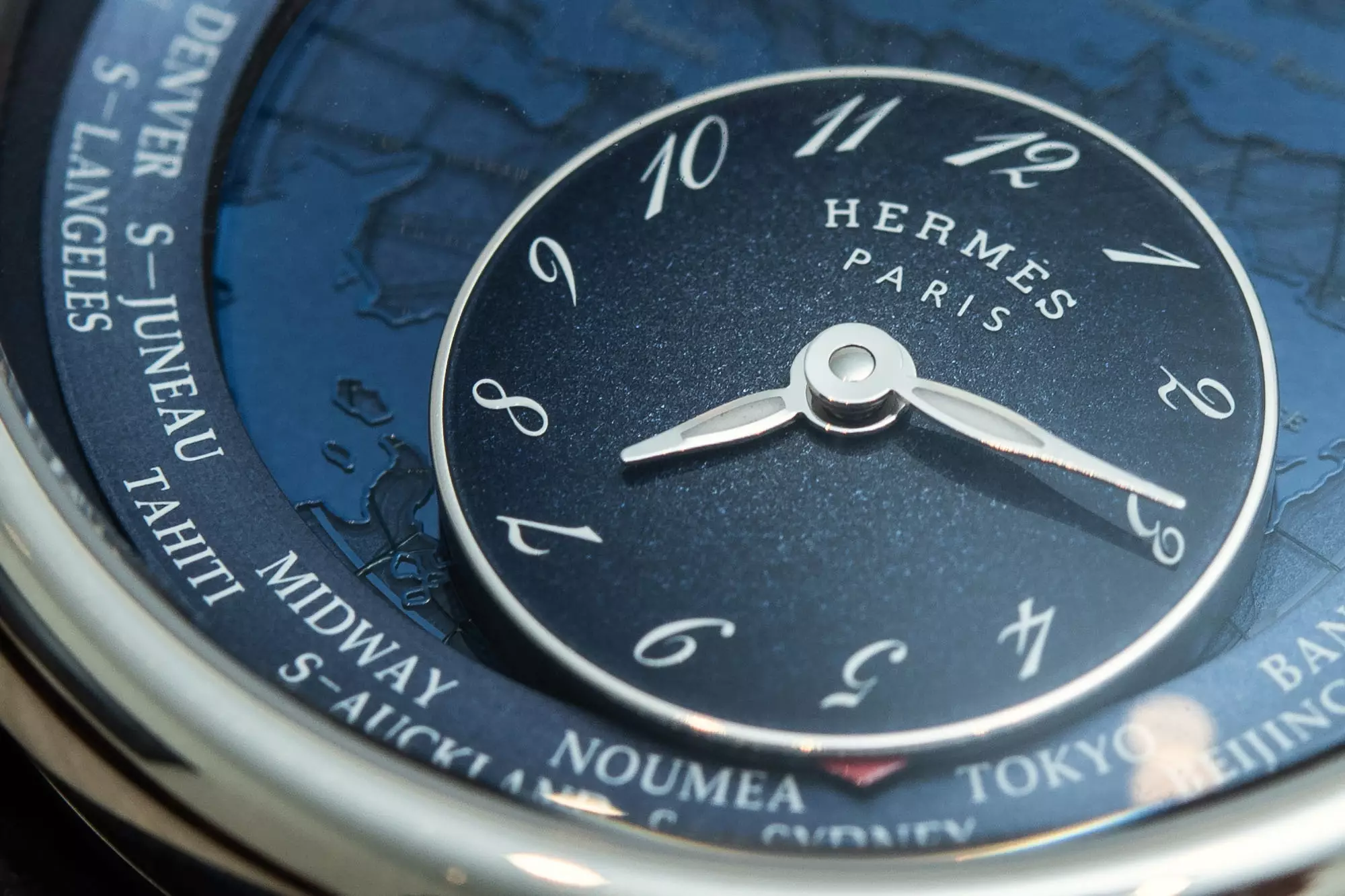 Hands-On: Hermès Arceau Le Temps Voyageur Watch 1490_1