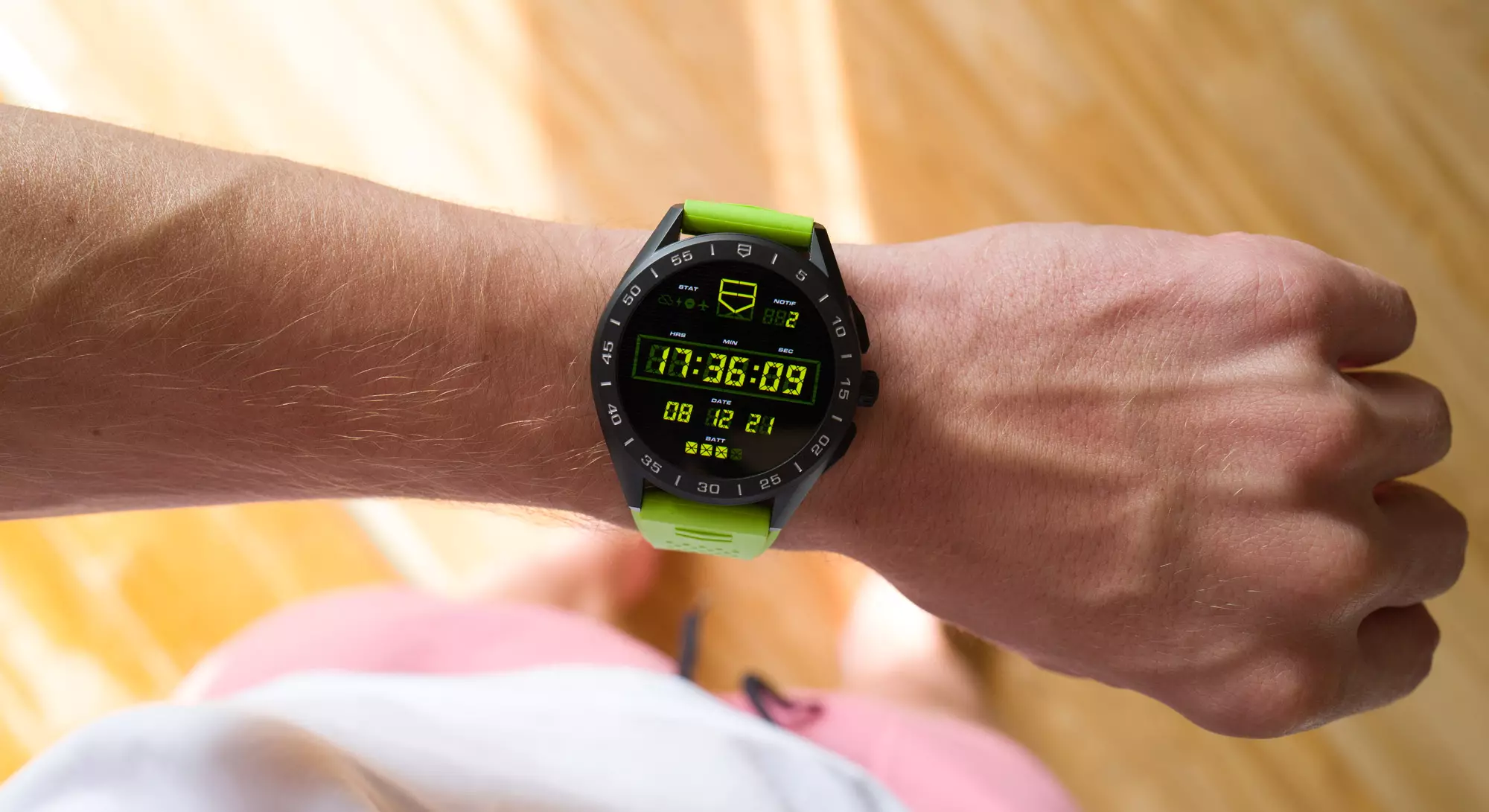 بررسی ساعت: TAG Heuer Connected Titanium Smartwatch برای سال 2021 150_22