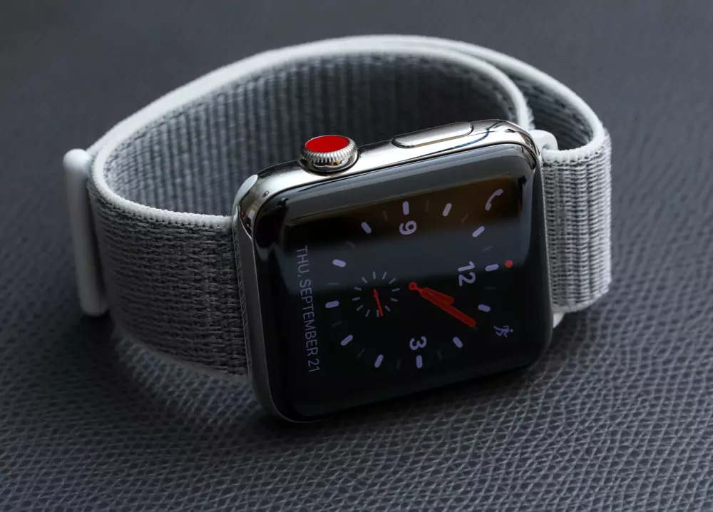 Apple Watch Series 3 Hands-On: Is dit $10 per maand werd vir die data? 15316_2