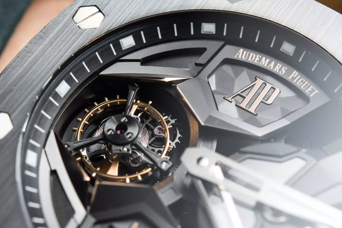 Audemars Piguet Royal Oak Concept Flying Tourbillon GMT واچ هينڊز آن 15430_3