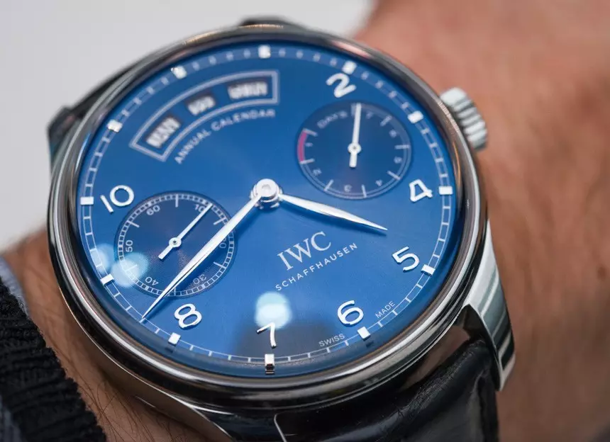 IWC-포르투기저-연간-캘린더-2015-aBlogtoWatch-4