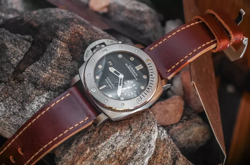 Panerai-Luminor-Sukelaparaat-PAM569-Titanio-Destro-3