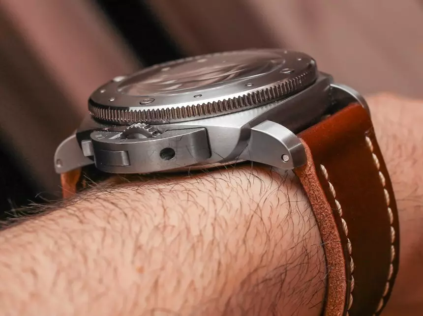 Panerai-Luminor-Sukelaparaat-PAM569-Titanio-Destro-11