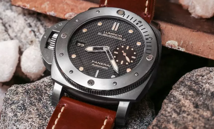 Panerai-Luminor-Sukelaparaat-PAM569-Titanio-Destro-5