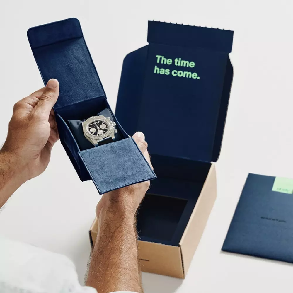 Секој часовник со цена од 2.000 долари и нагоре на eBay сега ќе биде физички прегледан за автентичноста