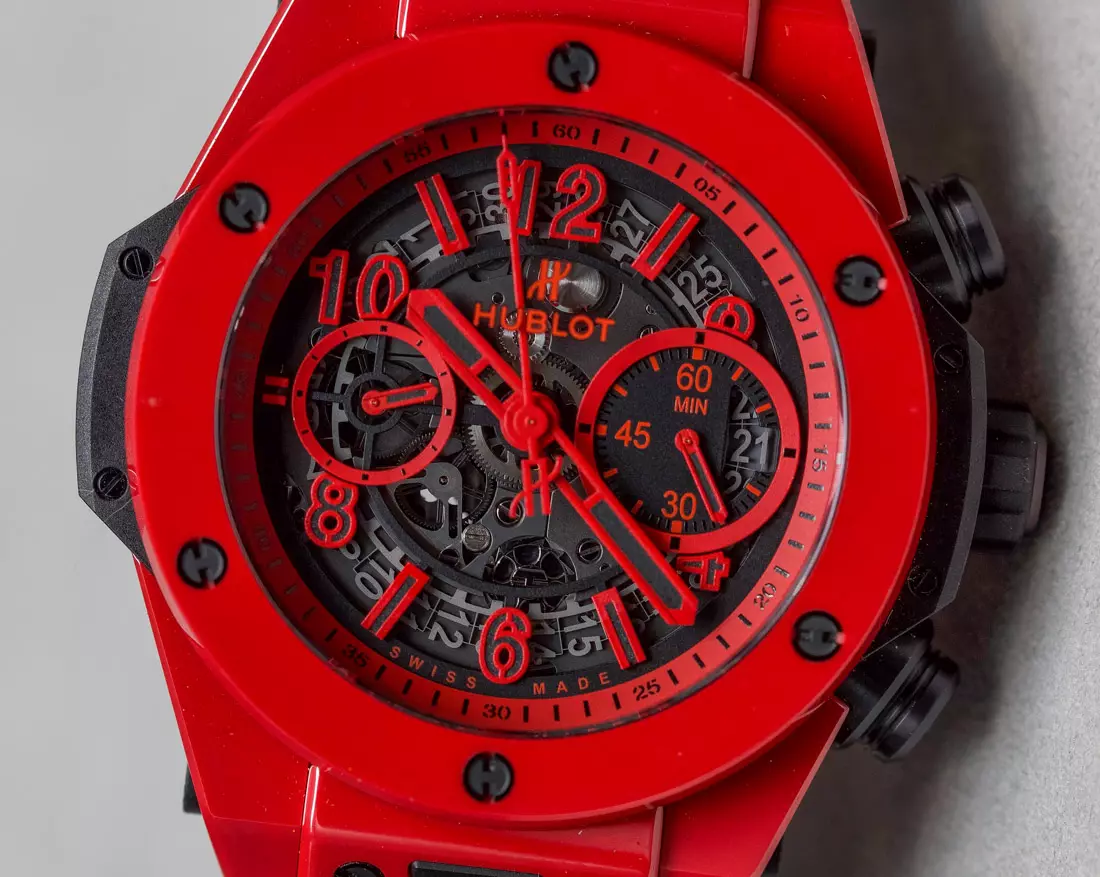 Hublot Big Bang UNICO Red Magic Ceramic Klokkedetaljer.