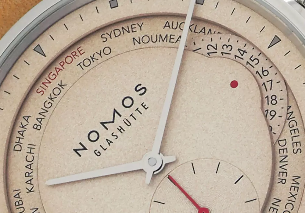 Nomos 'Red Dot' Limited Edition Zürich Weltzeit horloge voor Singapore 17405_7