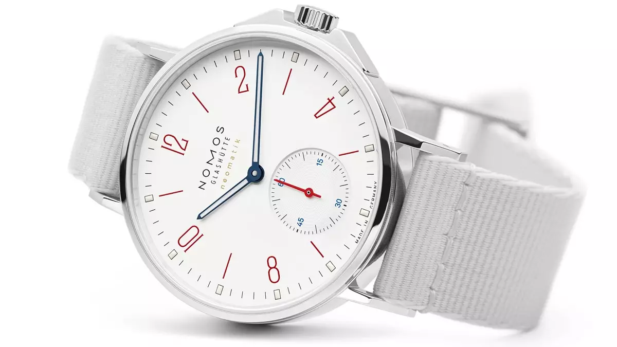 Nomos Ahoi & Club Neomatik 'Siren White' ure 17433_3