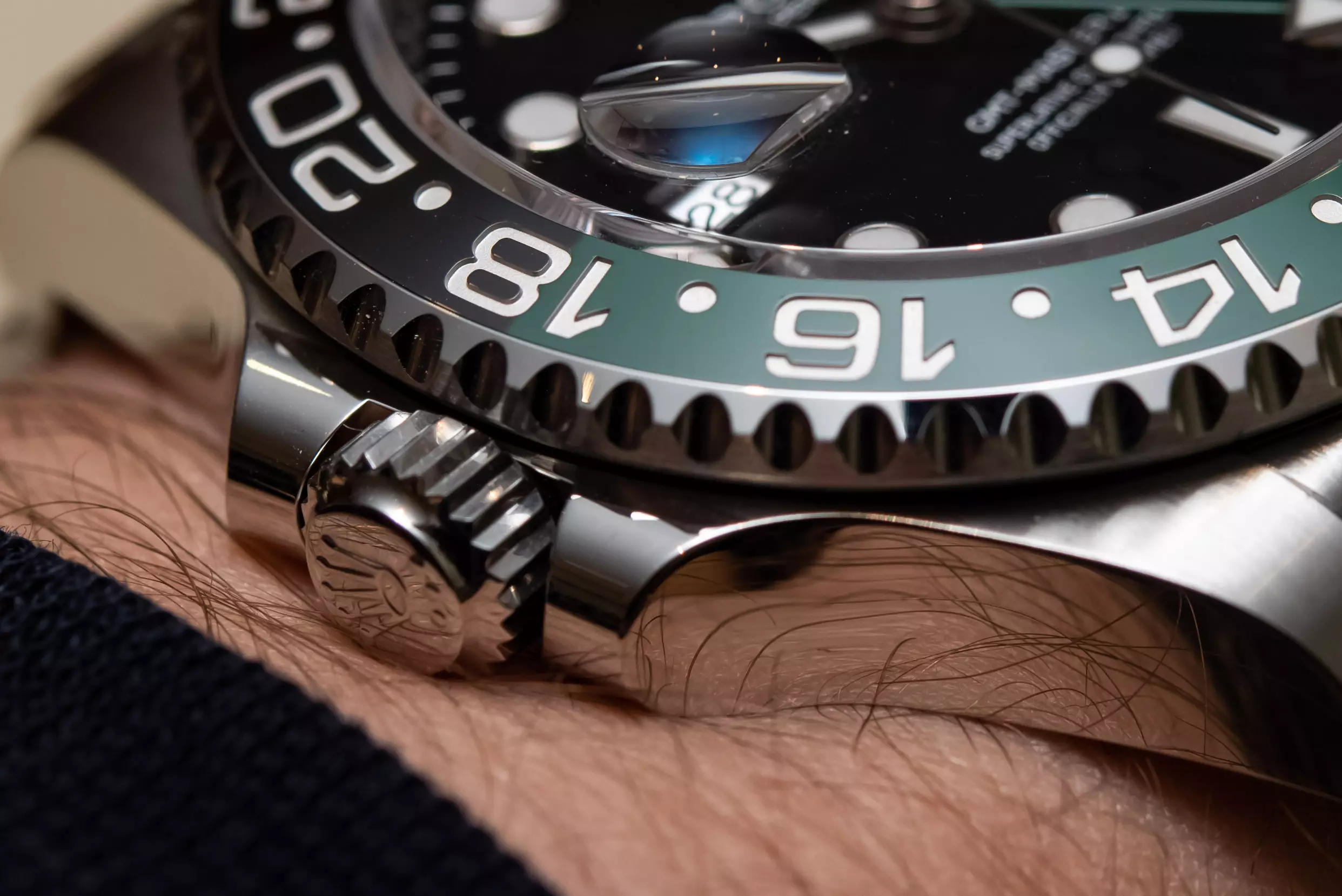 Практичний досвід: Rolex GMT Master-II Ref. 126720 Годинник для лівої руки VTNR 'Destro' 1811_5