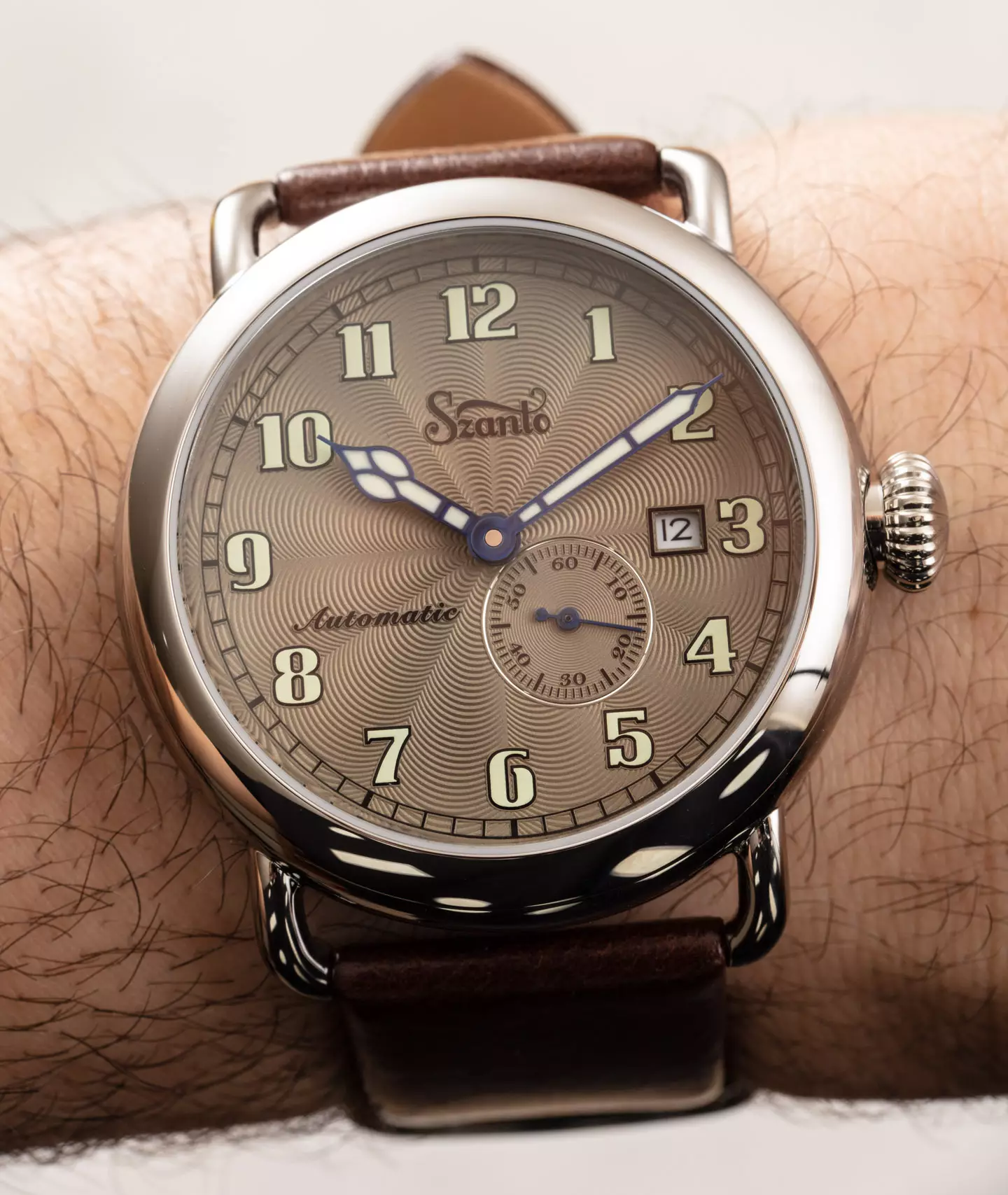 Hands-On: Szanto Automatic Officer Classic Round & Coin Cushion Watches 18144_5