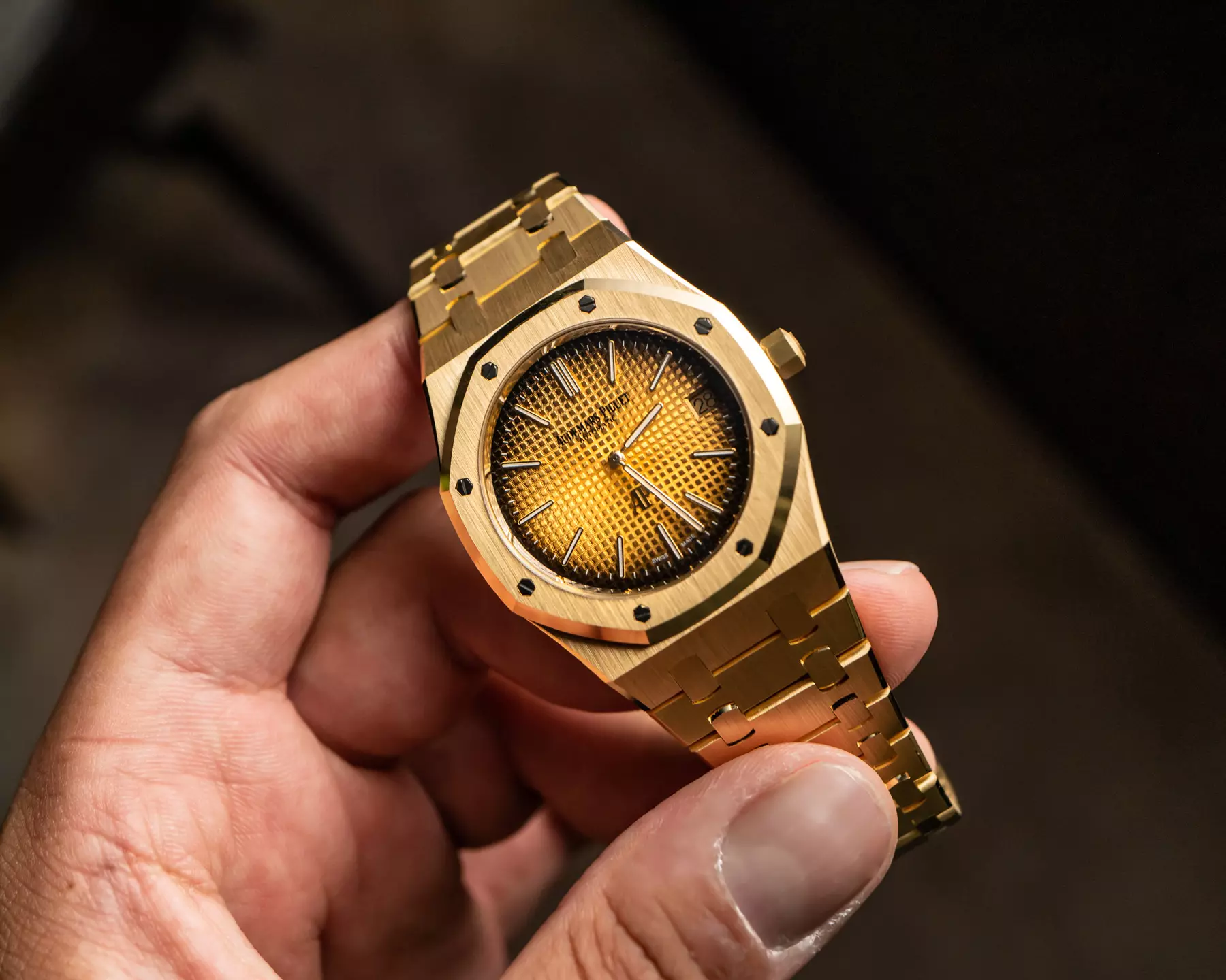 Hands-On: Les nouvelles montres Audemars Piguet Royal Oak 16202 'Jumbo' 50th Anniversary 1823_2