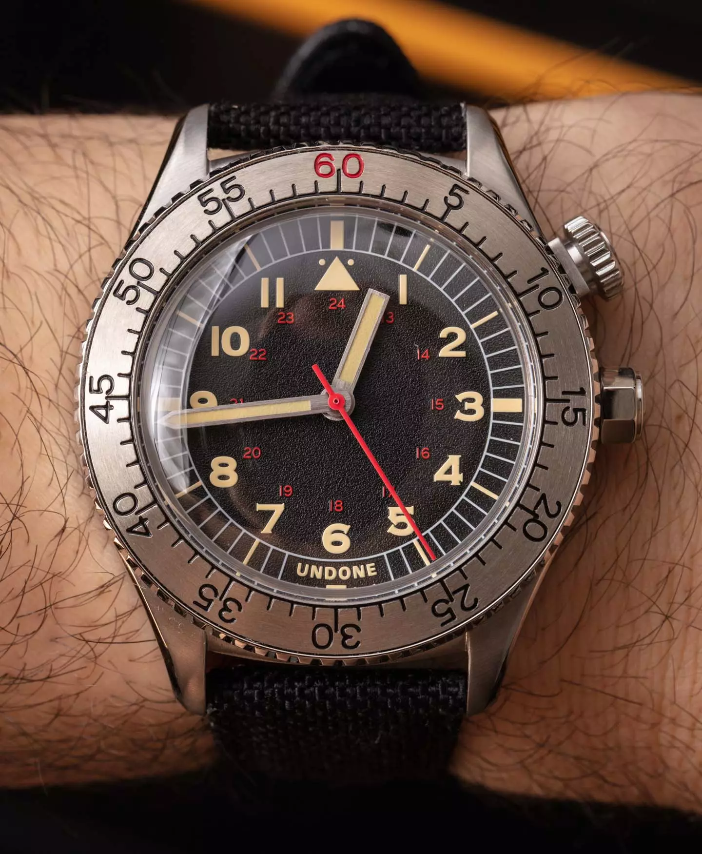 Zum Anfassen: Undone Aero Commando Watch 18410_1