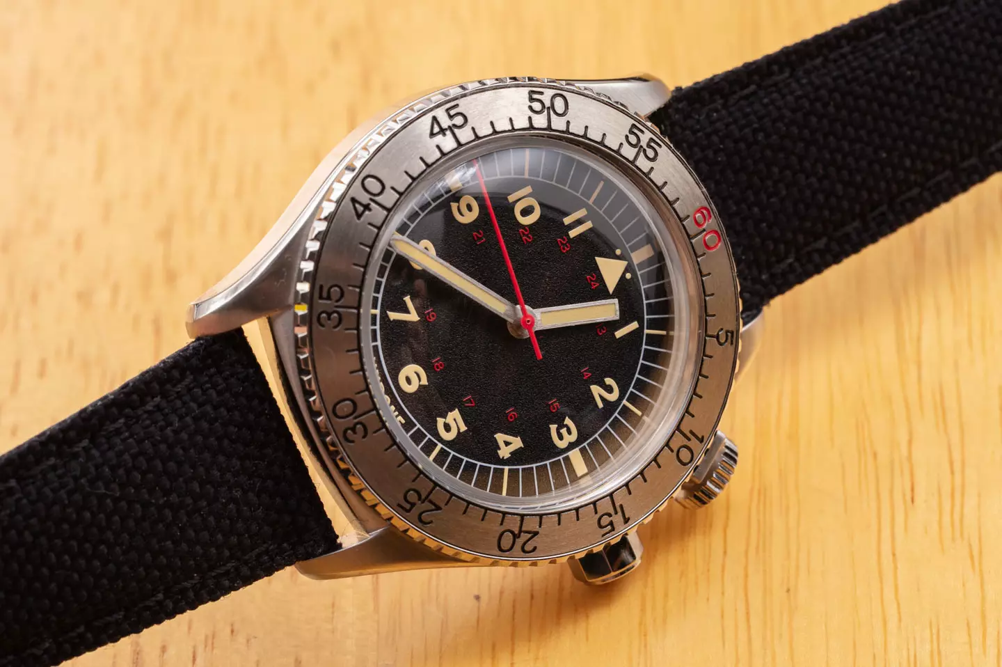 Zum Anfassen: Undone Aero Commando Watch 18410_3