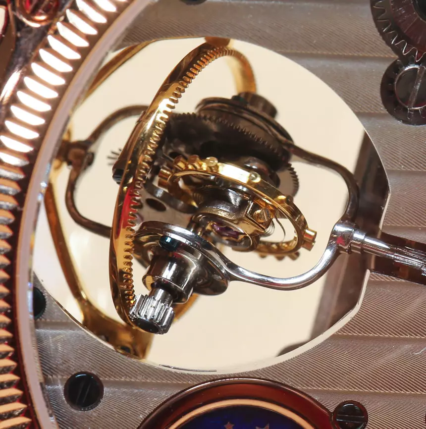 Peking-Wu-Ji-Bi-Axial-Tourbillon-7