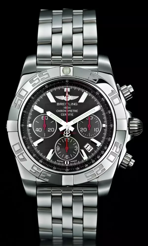 Breitling Chronomat 44 omejena izdaja ure v čast ameriškim veteranom 19521_1