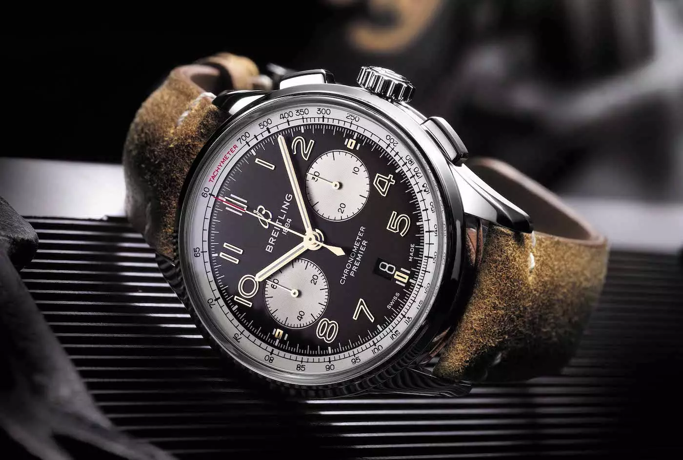 Breitling-Premier-Norton-Eagrán-Watch