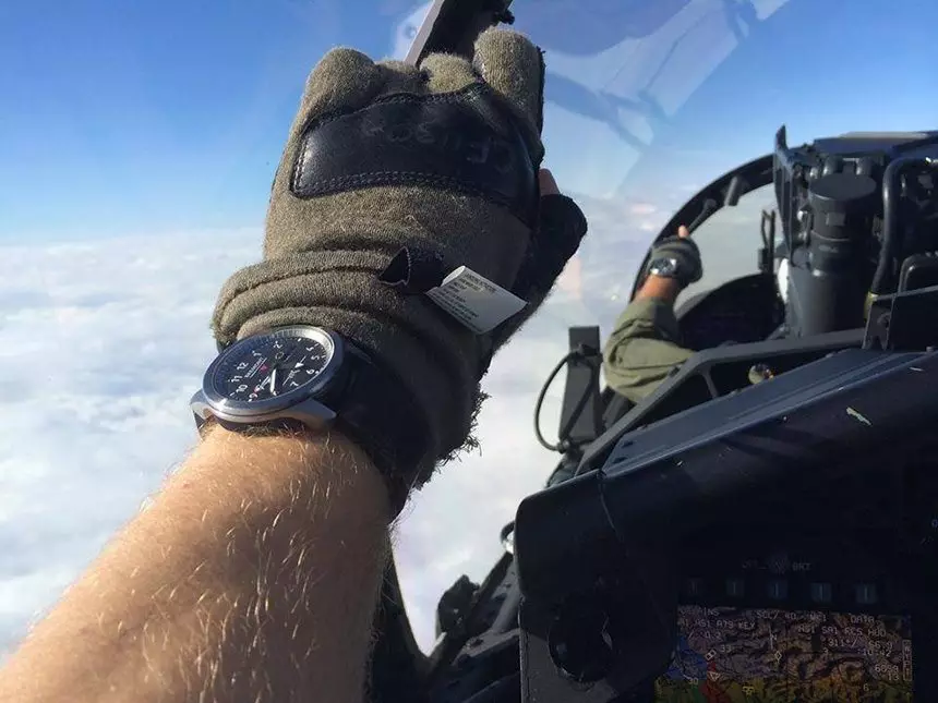 Bremont-MBII- Nsogbu abụọ-na-F-18G-Growler-Martin-Baker