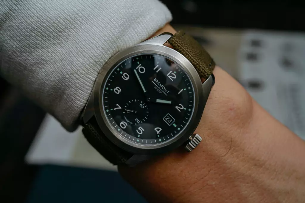 Bremont HMAF Broadsword csuklólövés