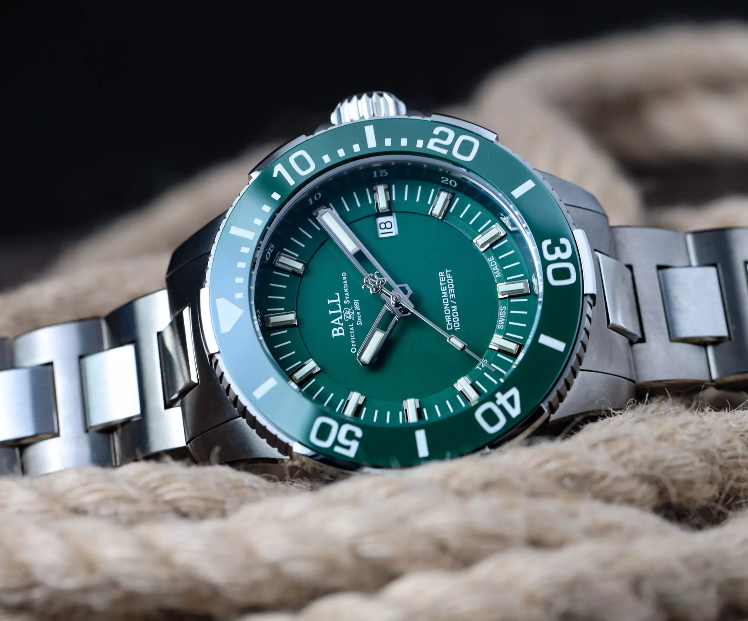 BALL's Lean, Mean, Diving Machine: The Engineer Hydrocarbon DeepQUEST Ceramic 1990_1