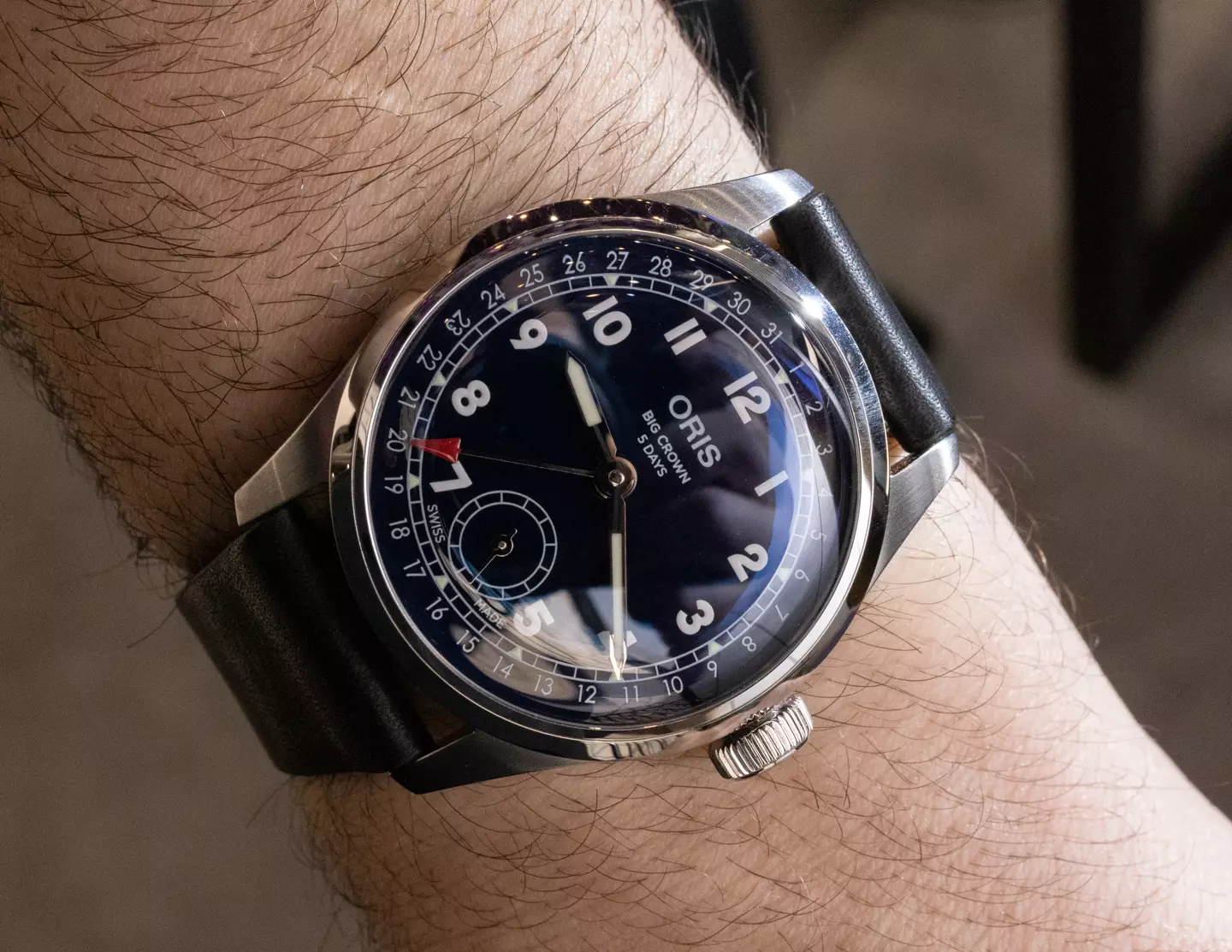 Hands-On: Jam Tangan Oris Pointer Date Caliber 403 2013_7