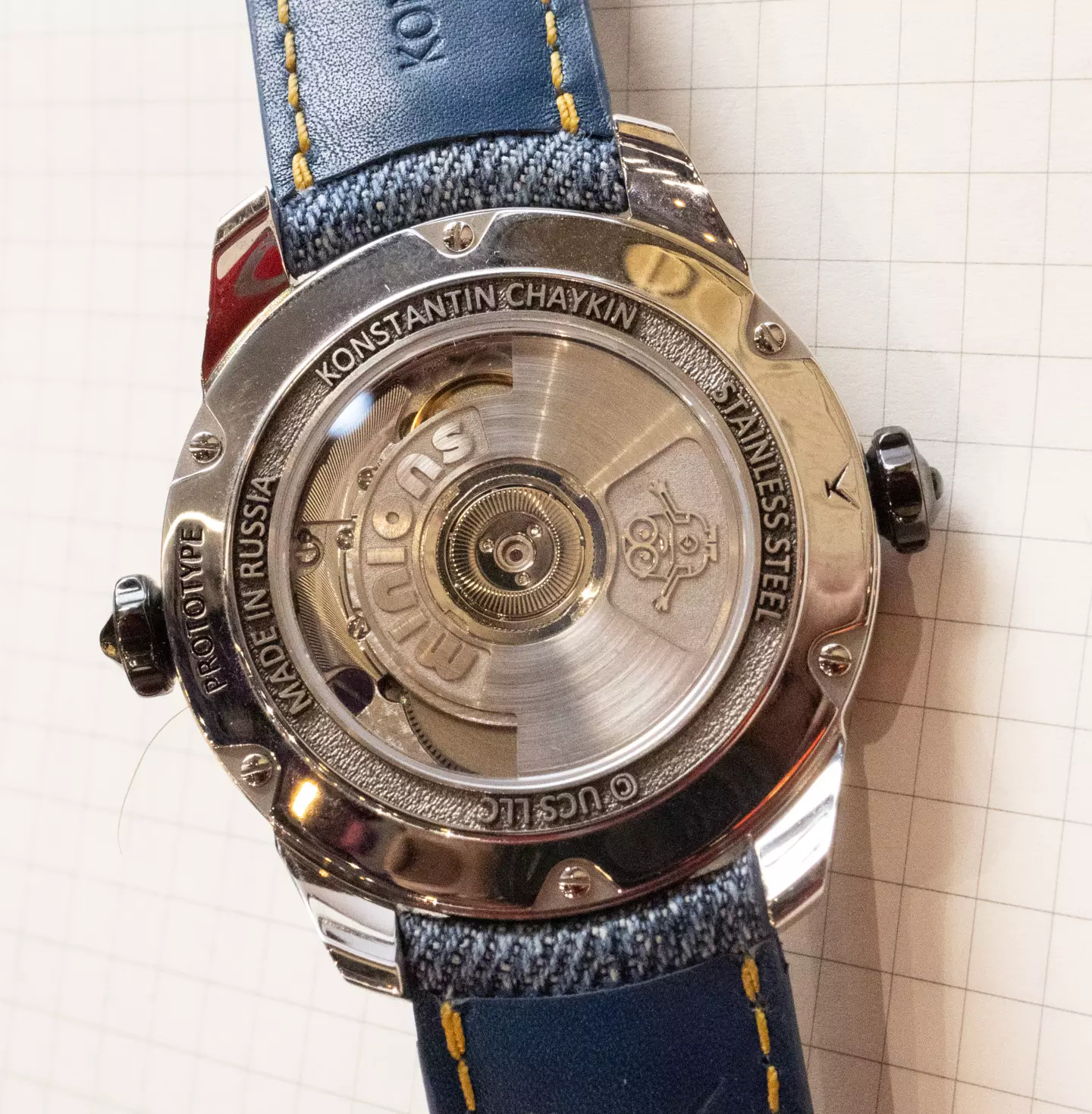 Woyang'anira: Konstantin Chaykin Wristmons Minions Watch 2020_3