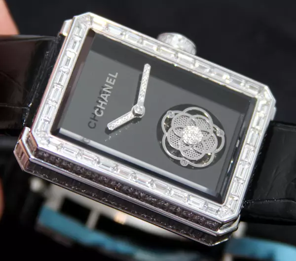Chanel Première Tourbillon Volant horloge Hands-On 20705_2