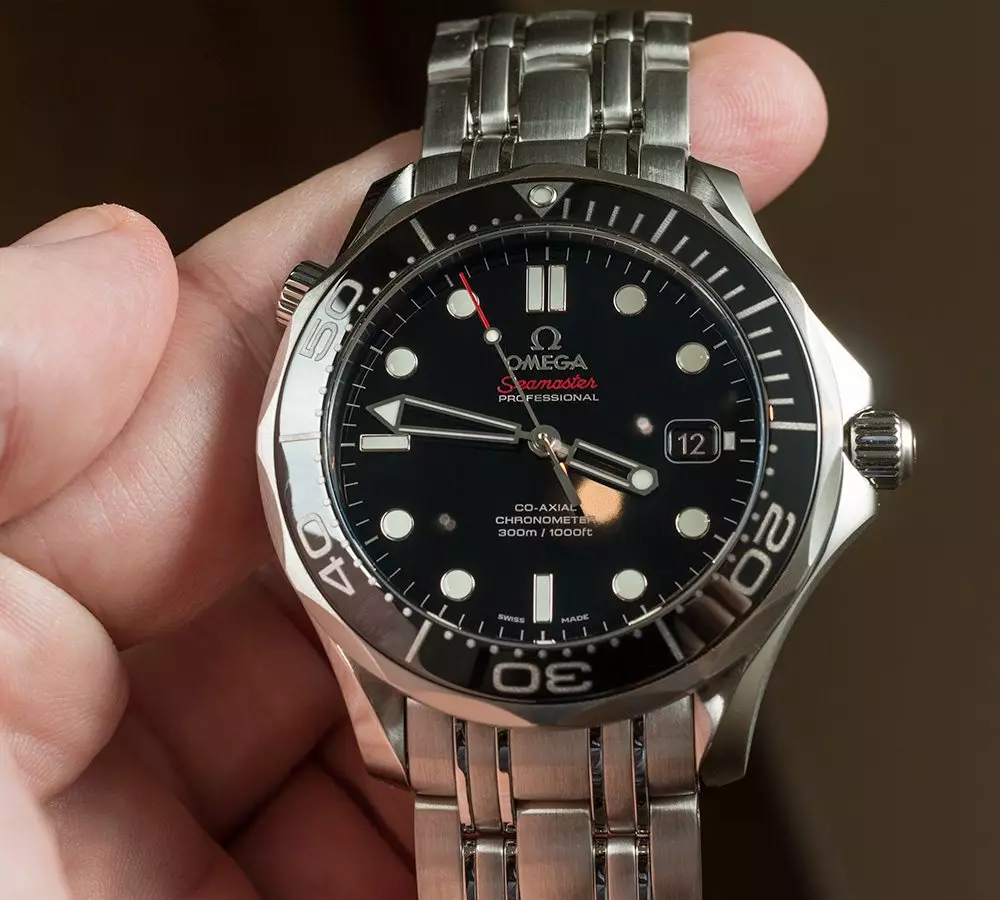 Omega-Seamaster-Diver-300M-aBlogtoWatch-9